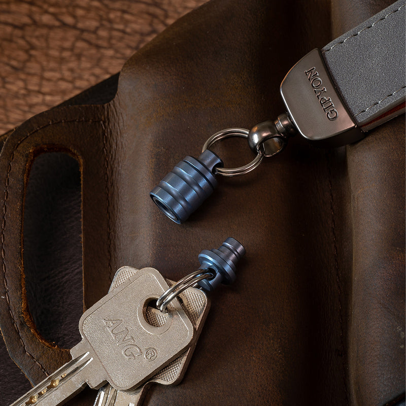 Otacle R1 Magnetic Quick-Release Keychain – OKNIFE